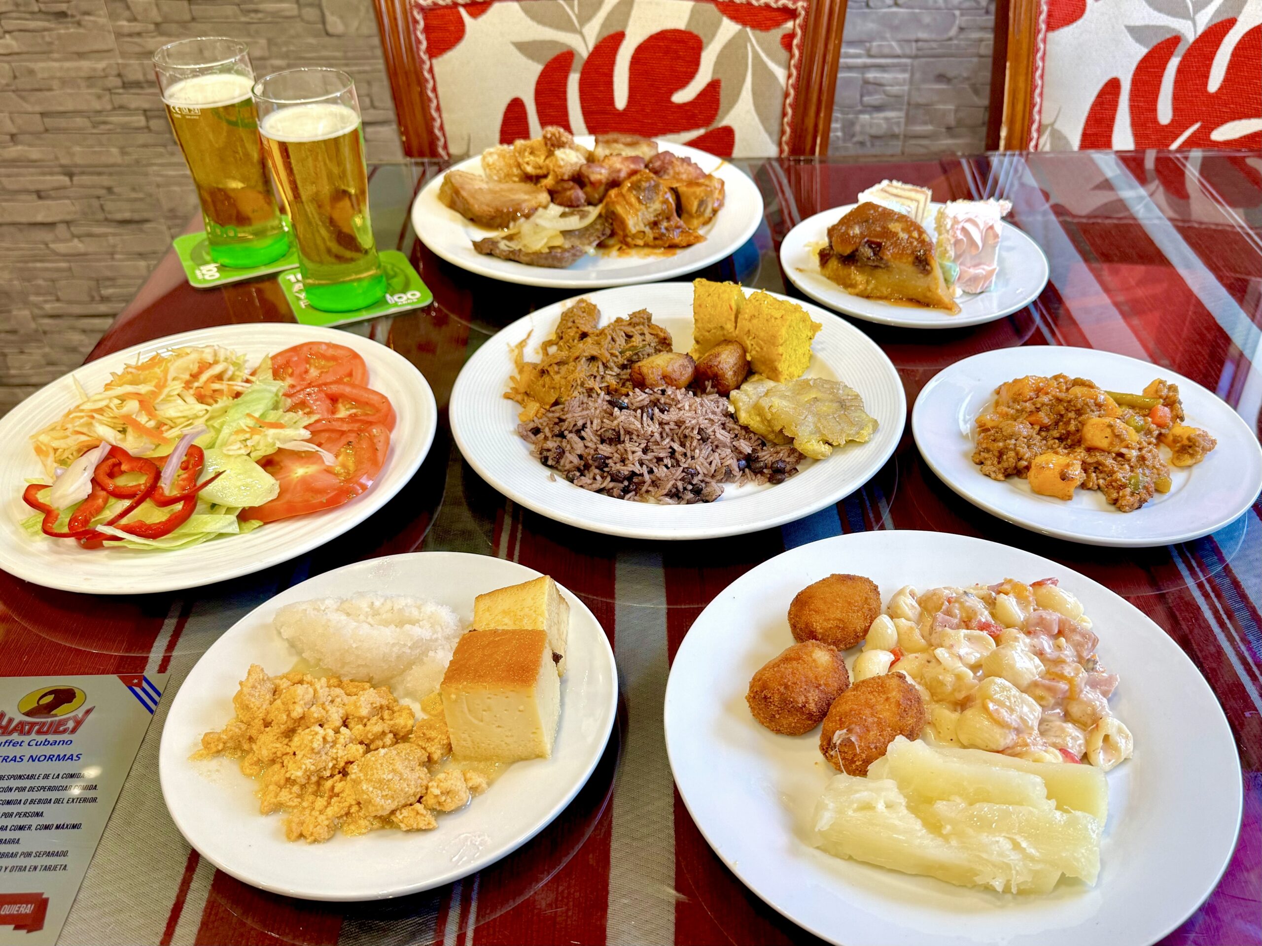 BUFFET CUBANO HATUEY (Vencindario)